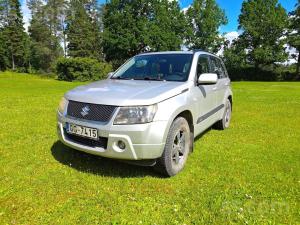 Grey Suzuki grand-vitara 2006 in Gulbene, with an engine capacity of 2.00 L and mileage of 215 thousand km for 1500 €, photo  on AUTOMOTO.COM.LV