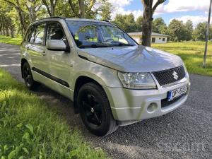 Grey Suzuki grand-vitara 2006 in Valmiera, with an engine capacity of 2.00 L and mileage of 216 thousand km for 2400 €, photo 7 on AUTOMOTO.COM.LV