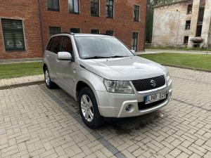 Grey Suzuki grand-vitara 2006 in Kaunas, with an engine capacity of 1.86 L and mileage of 287 thousand km for 1700 €, photo 7 on AUTOMOTO.COM.LV