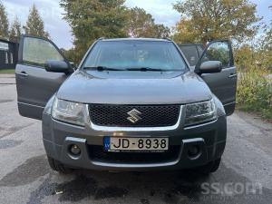 Pelēks Suzuki grand-vitara 2006 Rīga, ar dzinēja tilpumu 1.90 L un nobraukumu 283 tūkst. km par 2350 €, foto 8 vietnē AUTOMOTO.COM.LV