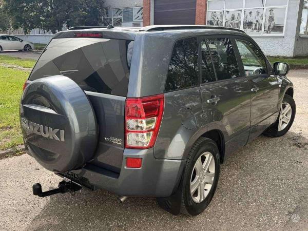 Pelēks Suzuki grand-vitara 2006 Utena, ar dzinēja tilpumu 1.90 L un nobraukumu 0 tūkst. km par 4850 €, foto 5 vietnē AUTOMOTO.COM.LV