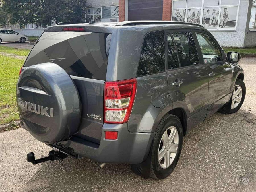 Pelēks Suzuki grand-vitara 2006 Utena, ar dzinēja tilpumu 1.90 L un nobraukumu 0 tūkst. km par 4850 €, foto 5 vietnē AUTOMOTO.COM.LV