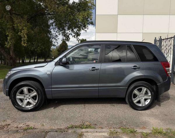 Pelēks Suzuki grand-vitara 2006 Utena, ar dzinēja tilpumu 1.90 L un nobraukumu 0 tūkst. km par 4850 €, foto 8 vietnē AUTOMOTO.COM.LV