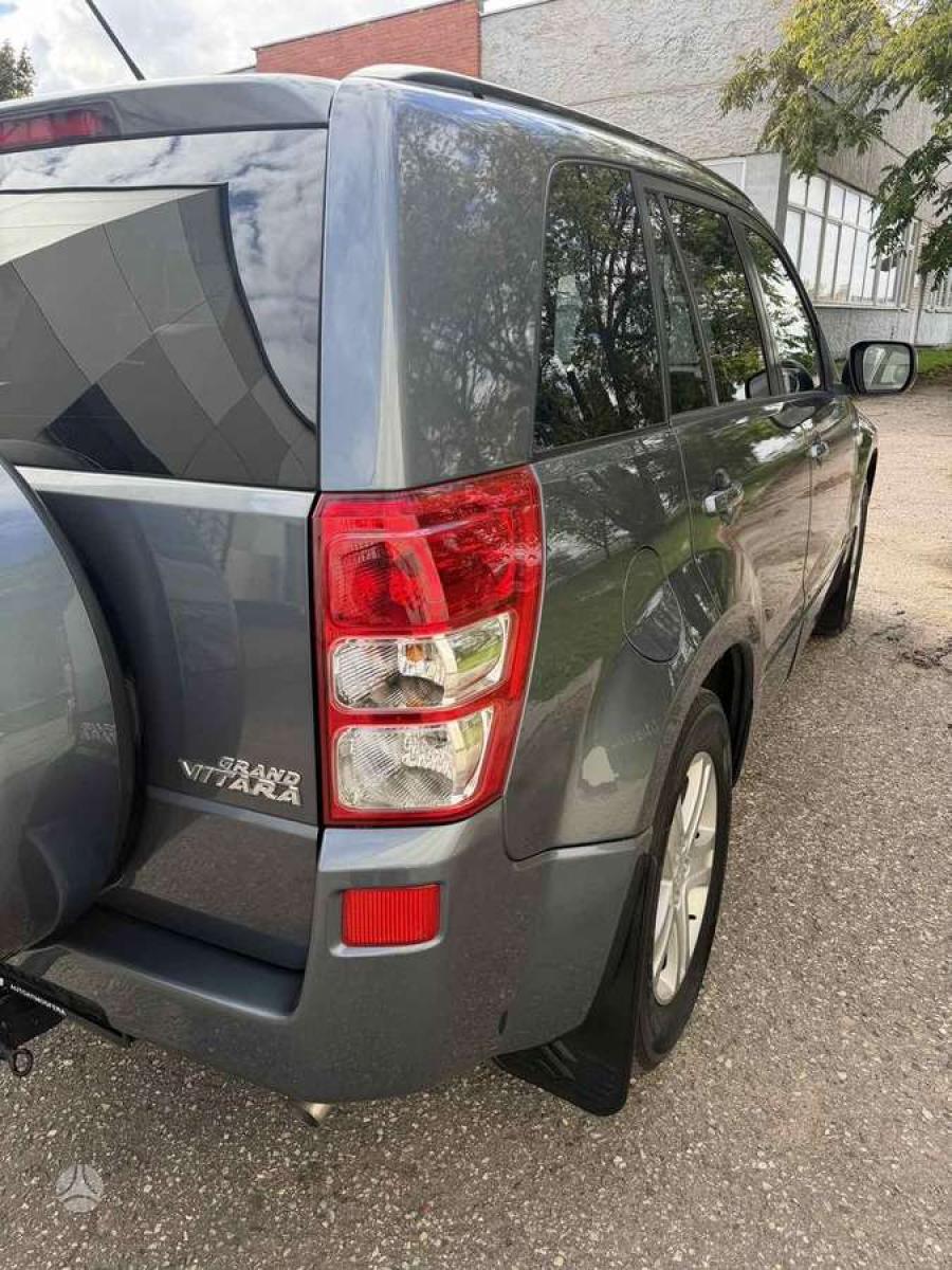 Pelēks Suzuki grand-vitara 2006 Utena, ar dzinēja tilpumu 1.90 L un nobraukumu 0 tūkst. km par 4850 €, foto 13 vietnē AUTOMOTO.COM.LV