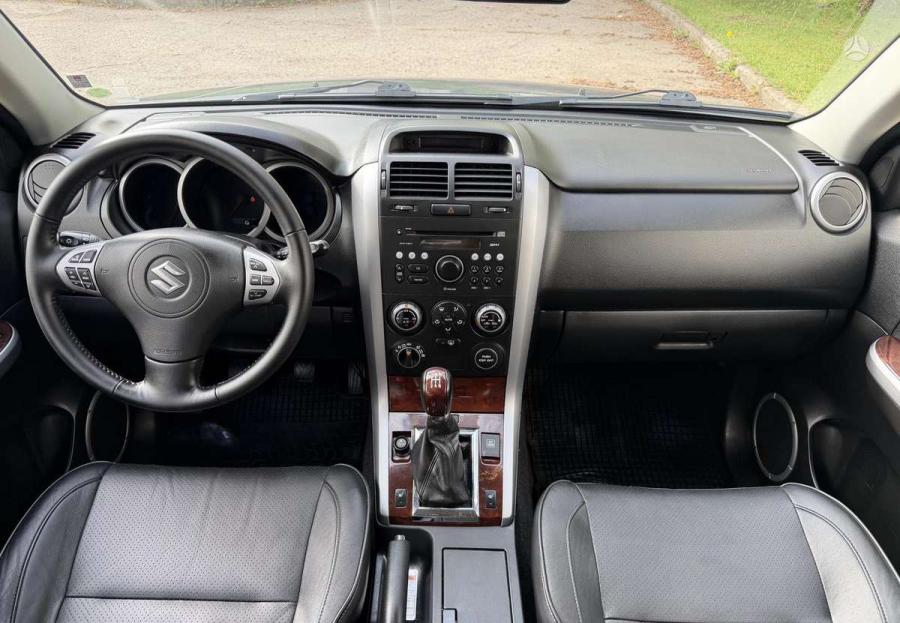 Pelēks Suzuki grand-vitara 2006 Utena, ar dzinēja tilpumu 1.90 L un nobraukumu 0 tūkst. km par 4850 €, foto 26 vietnē AUTOMOTO.COM.LV