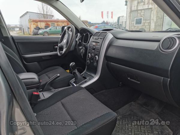 Grey Suzuki grand-vitara 2007 in Tallinn, with an engine capacity of 1.90 L and mileage of 0 thousand km for 3990 €, photo 11 on AUTOMOTO.COM.LV