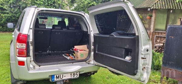Pelēks Suzuki grand-vitara 2007 Balvi, ar dzinēja tilpumu 1.90 L un nobraukumu 333 tūkst. km par 2000 €, foto 6 vietnē AUTOMOTO.COM.LV