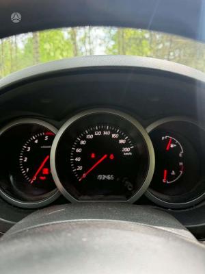 Grey Suzuki grand-vitara 2007 in Vilnius, with an engine capacity of 1.87 L and mileage of 193 thousand km for 3200 €, photo 9 on AUTOMOTO.COM.LV