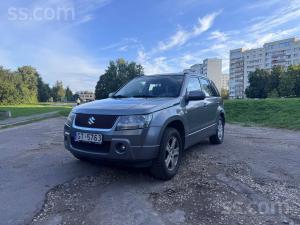 Grey Suzuki grand-vitara 2007 in Riga, with an engine capacity of 2.00 L and mileage of 292 thousand km for 3500 €, photo  on AUTOMOTO.COM.LV