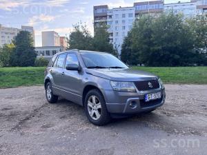Grey Suzuki grand-vitara 2007 in Riga, with an engine capacity of 2.00 L and mileage of 292 thousand km for 3500 €, photo 7 on AUTOMOTO.COM.LV
