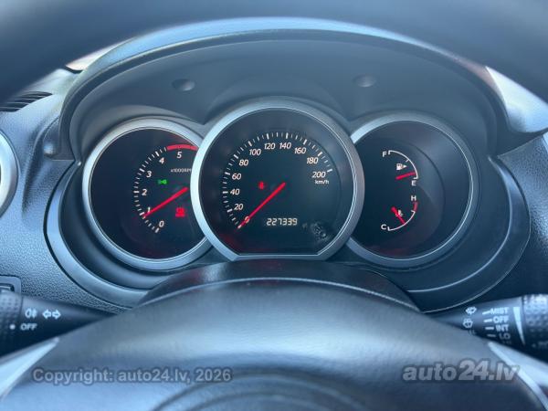 Grey Suzuki grand-vitara 2007 in Kohtla-Jarve, with an engine capacity of 1.90 L and mileage of 230 thousand km for 3800 €, photo 8 on AUTOMOTO.COM.LV