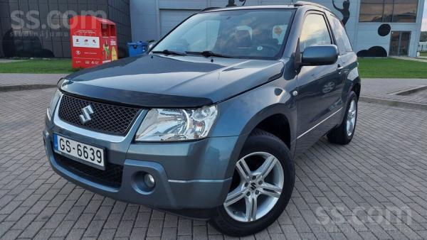 Suzuki grand-vitara 2007 in Riga on AUTOMOTO.COM.LV Grey Suzuki grand-vitara 2007 in Riga, with an engine capacity of 1.60 L and mileage of 188 thousand km for 3850 €, photo 3 on AUTOMOTO.COM.LV