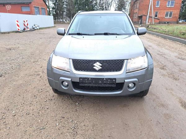 Pelēks Suzuki grand-vitara 2008 Biržai, ar dzinēja tilpumu 1.87 L un nobraukumu 206 tūkst. km par 1850 €, foto 1 vietnē AUTOMOTO.COM.LV