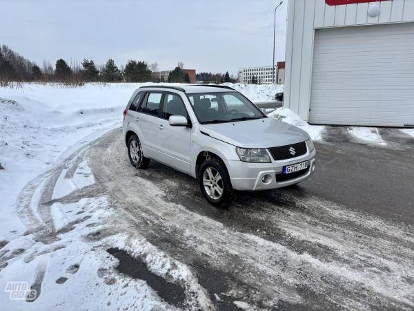 Pelēks Suzuki grand-vitara 2008 Utena, ar dzinēja tilpumu 1.90 L un nobraukumu 344 tūkst. km par 2800 €, foto 1 vietnē AUTOMOTO.COM.LV