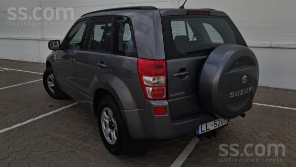 Pelēks Suzuki grand-vitara 2008 Rīga, ar dzinēja tilpumu 1.90 L un nobraukumu 303 tūkst. km par 2950 €, foto 6 vietnē AUTOMOTO.COM.LV