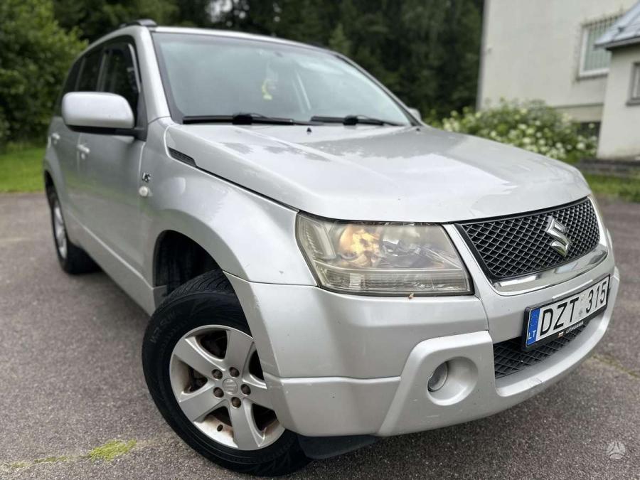 Pelēks Suzuki grand-vitara 2008 Viļņa, ar dzinēja tilpumu 2.69 L un nobraukumu 105 tūkst. km par 2650 €, foto 4 vietnē AUTOMOTO.COM.LV