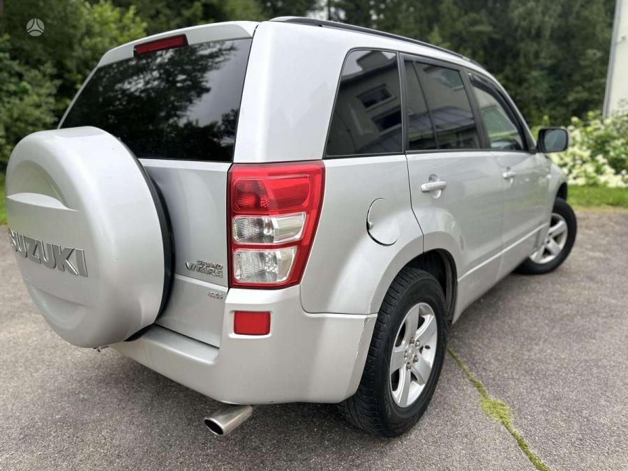 Pelēks Suzuki grand-vitara 2008 Viļņa, ar dzinēja tilpumu 2.69 L un nobraukumu 105 tūkst. km par 2650 €, foto 6 vietnē AUTOMOTO.COM.LV