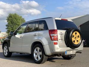 Grey Suzuki grand-vitara 2008 in Vilnius, with an engine capacity of 2.00 L and mileage of 207 thousand km for 3800 €, photo 6 on AUTOMOTO.COM.LV