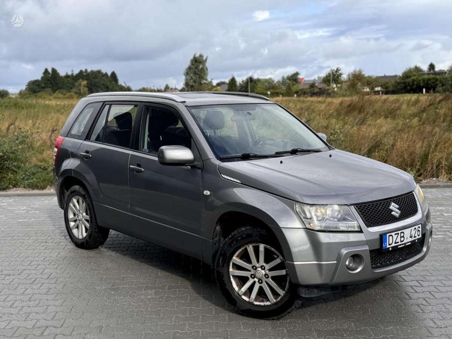Pelēks Suzuki grand-vitara 2008 Klaipėda, ar dzinēja tilpumu 2.00 L un nobraukumu 164 tūkst. km par 4000 €, foto 9 vietnē AUTOMOTO.COM.LV