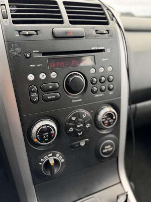 Pelēks Suzuki grand-vitara 2008 Klaipėda, ar dzinēja tilpumu 2.00 L un nobraukumu 164 tūkst. km par 4000 €, foto 15 vietnē AUTOMOTO.COM.LV