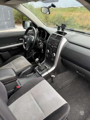 Pelēks Suzuki grand-vitara 2008 Klaipėda, ar dzinēja tilpumu 2.00 L un nobraukumu 164 tūkst. km par 4000 €, foto 20 vietnē AUTOMOTO.COM.LV