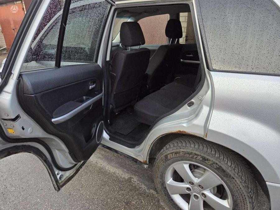 Pelēks Suzuki grand-vitara 2009 Kauņa, ar dzinēja tilpumu 1.90 L un nobraukumu 244 tūkst. km par 4000 €, foto 5 vietnē AUTOMOTO.COM.LV