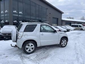 Pelēks Suzuki grand-vitara 2010 Tauragė, ar dzinēja tilpumu 1.90 L un nobraukumu 197 tūkst. km par 2500 €, foto 3 vietnē AUTOMOTO.COM.LV