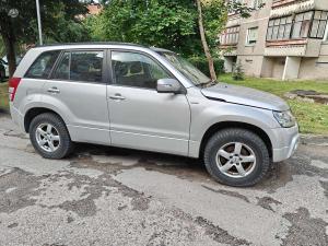 Grey Suzuki grand-vitara 2010 in Visaginas, with an engine capacity of 1.87 L and mileage of 188 thousand km for 4700 €, photo 3 on AUTOMOTO.COM.LV