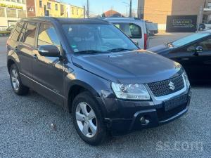 Pelēks Suzuki grand-vitara 2011 Valmiera, ar dzinēja tilpumu 1.90 L un nobraukumu 171 tūkst. km par 6800 €, foto 3 vietnē AUTOMOTO.COM.LV