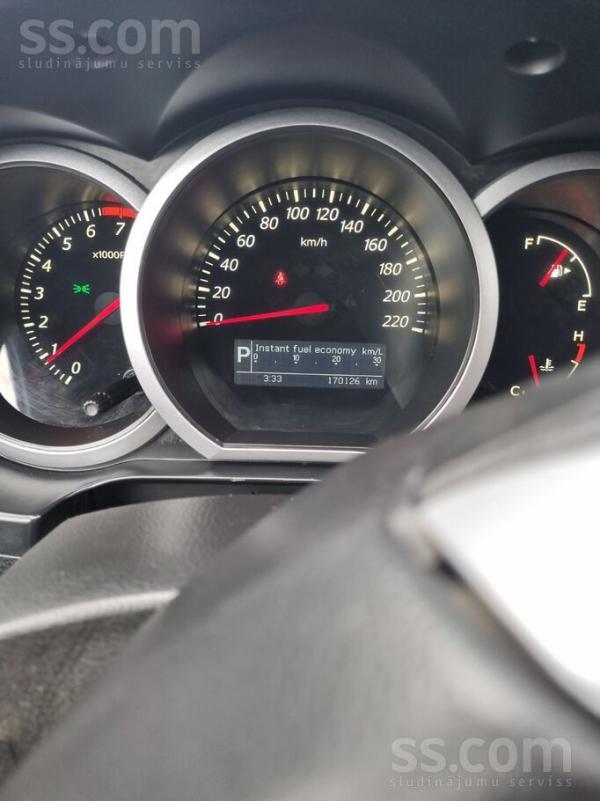 Pelēks Suzuki grand-vitara 2011 Rīga, ar dzinēja tilpumu 2.40 L un nobraukumu 170 tūkst. km par 5800 €, foto 5 vietnē AUTOMOTO.COM.LV
