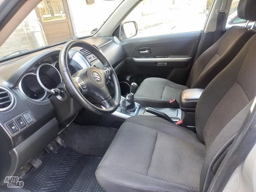 Pelēks Suzuki grand-vitara 2012 Kauņa, ar dzinēja tilpumu 1.90 L un nobraukumu 229 tūkst. km par 5300 €, foto 9 vietnē AUTOMOTO.COM.LV