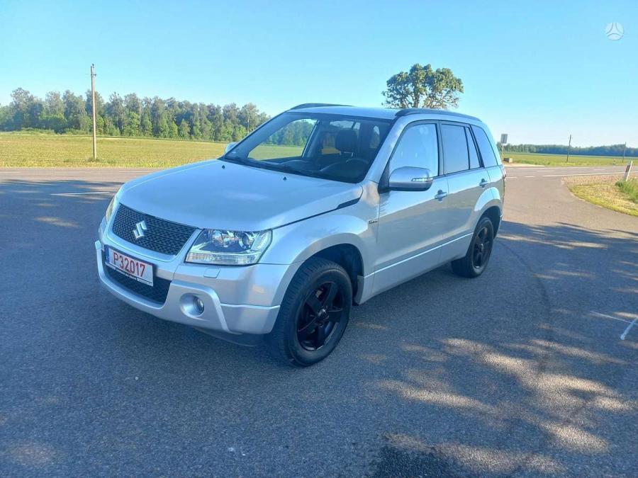 Pelēks Suzuki grand-vitara 2012 Kauņa, ar dzinēja tilpumu 1.87 L un nobraukumu 229 tūkst. km par 5299 €, foto 1 vietnē AUTOMOTO.COM.LV