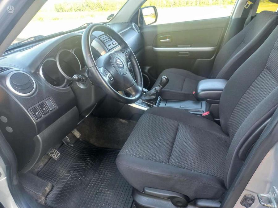 Pelēks Suzuki grand-vitara 2012 Kauņa, ar dzinēja tilpumu 1.87 L un nobraukumu 229 tūkst. km par 5299 €, foto 9 vietnē AUTOMOTO.COM.LV
