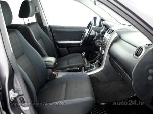 Pelēks Suzuki grand-vitara 2013 Tallina, ar dzinēja tilpumu 2.40 L un nobraukumu 315 tūkst. km par 1299 €, foto 7 vietnē AUTOMOTO.COM.LV