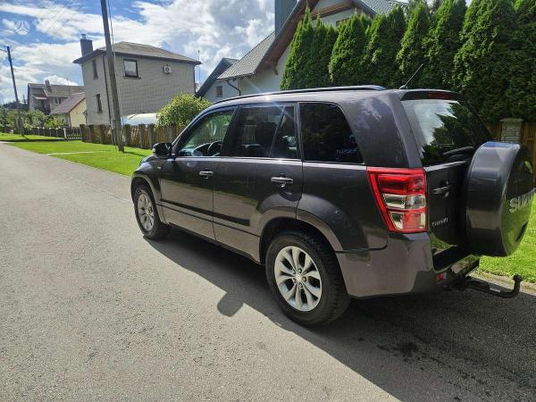 Grey Suzuki grand-vitara 2014 in Marijampole, with an engine capacity of 1.90 L and mileage of 124 thousand km for 6650 €, photo 4 on AUTOMOTO.COM.LV