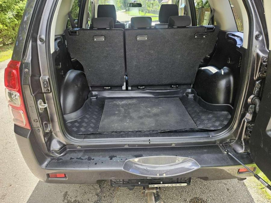 Grey Suzuki grand-vitara 2014 in Marijampole, with an engine capacity of 1.90 L and mileage of 124 thousand km for 6650 €, photo 10 on AUTOMOTO.COM.LV