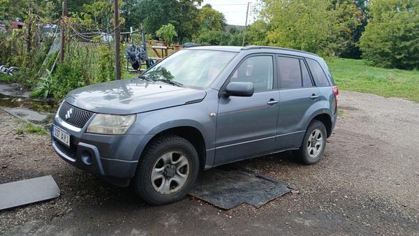 Grey Suzuki grand-vitara 2007 in Kohtla-Jarve, with an engine capacity of 0.00 L and mileage of 247 thousand km for 850 €, photo 1 on AUTOMOTO.COM.LV