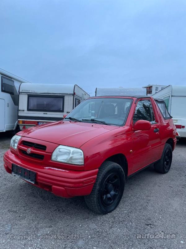 Red Suzuki grand-vitara 2000 in Tallinn, with an engine capacity of 2.00 L and mileage of 110 thousand km for 3900 €, photo 2 on AUTOMOTO.COM.LV