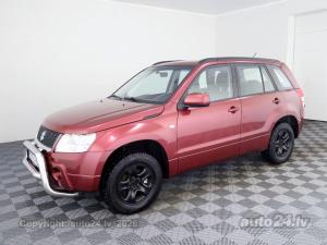 Red Suzuki grand-vitara 2006 in Tallinn, with an engine capacity of 2.00 L and mileage of 184 thousand km for 2499 €, photo 2 on AUTOMOTO.COM.LV