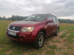 Красный Сузуки Гранд Витара 2006 в Бауска, объемом двигателя 2.00 л и пробегом 178 тыс. км за 2300 €, фото  на AUTOMOTO.COM.LV