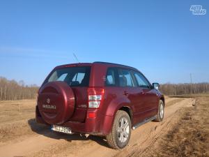 Red Suzuki grand-vitara 2007 in Utena, with an engine capacity of 1.90 L and mileage of 232 thousand km for 3500 €, photo 8 on AUTOMOTO.COM.LV
