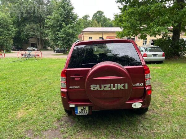 Красный Сузуки Гранд Витара 2008 в Рига, объемом двигателя 2.70 л и пробегом 107 тыс. км за 1650 €, фото 6 на AUTOMOTO.COM.LV