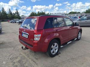 Red Suzuki grand-vitara 2012 in Utena, with an engine capacity of 1.87 L and mileage of 248 thousand km for 5650 €, photo 7 on AUTOMOTO.COM.LV