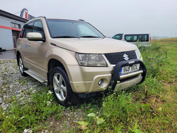 Suzuki grand-vitara 2011 in Kohtla-Jarve, with an engine capacity of 2.40 L and mileage of 157 thousand km for 1000 €, photo 3 on AUTOMOTO.COM.LV