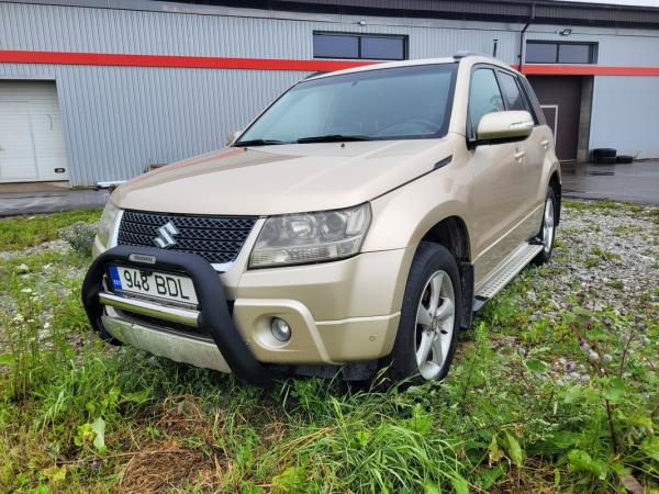 Suzuki grand-vitara 2011 in Kohtla-Jarve, with an engine capacity of 2.40 L and mileage of 157 thousand km for 1000 €, photo 11 on AUTOMOTO.COM.LV