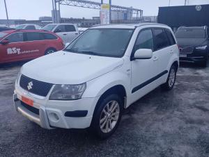 White Suzuki grand-vitara 2008 in Marijampole, with an engine capacity of 1.90 L and mileage of 230 thousand km for 2200 €, photo  on AUTOMOTO.COM.LV