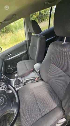 Balts Suzuki grand-vitara 2008 Ignalina, ar dzinēja tilpumu 1.90 L un nobraukumu 174 tūkst. km par 2800 €, foto 12 vietnē AUTOMOTO.COM.LV