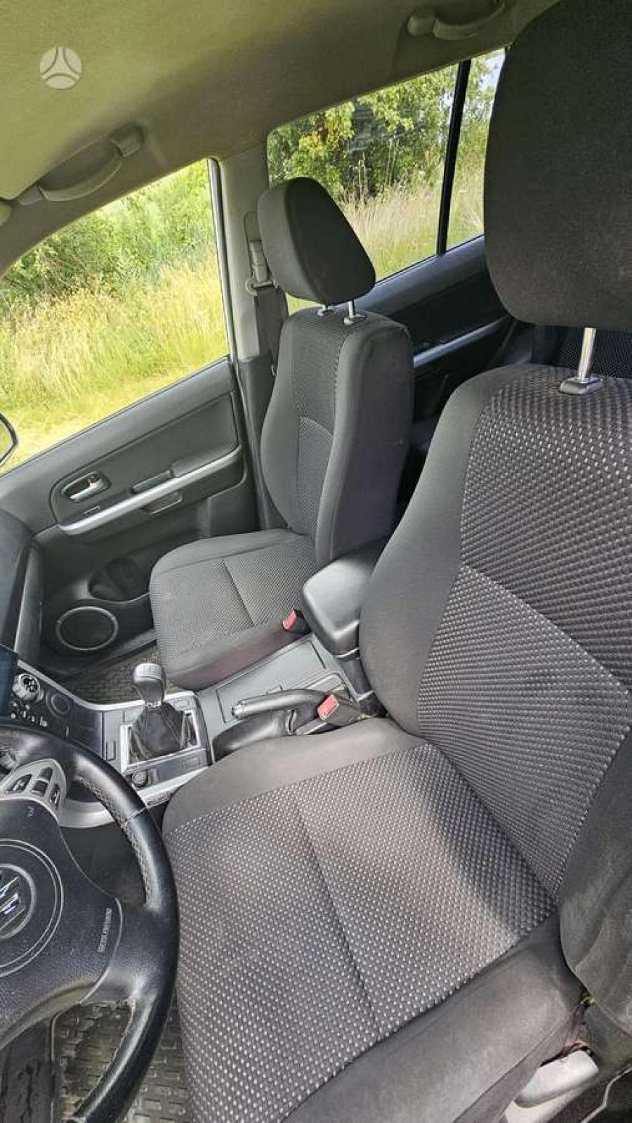 Balts Suzuki grand-vitara 2008 Ignalina, ar dzinēja tilpumu 1.90 L un nobraukumu 174 tūkst. km par 2800 €, foto 12 vietnē AUTOMOTO.COM.LV