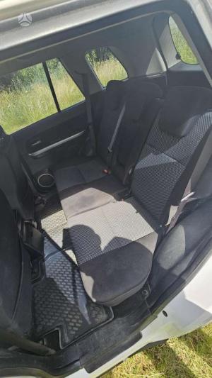 Balts Suzuki grand-vitara 2008 Ignalina, ar dzinēja tilpumu 1.90 L un nobraukumu 174 tūkst. km par 2800 €, foto 13 vietnē AUTOMOTO.COM.LV