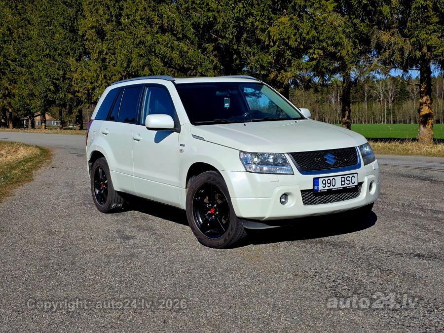 Balts Suzuki grand-vitara 2008 Pērnava, ar dzinēja tilpumu 1.90 L un nobraukumu 225 tūkst. km par 4800 €, foto 1 vietnē AUTOMOTO.COM.LV
